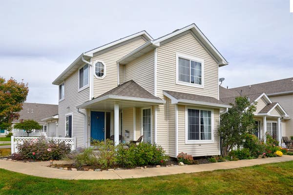 West Des Moines, IA Homes For Sale & Real Estate | RE/MAX