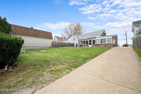 357 HILLSIDE DR, ROSSFORD, OH 43460 | REMAX