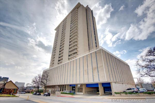 1502 S BOULDER AVE APT 17M, TULSA, OK 74119 | REMAX