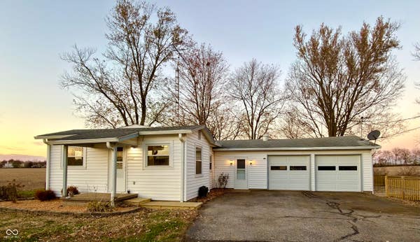 1870 W 200 S, COLUMBUS, IN 47201 | REMAX