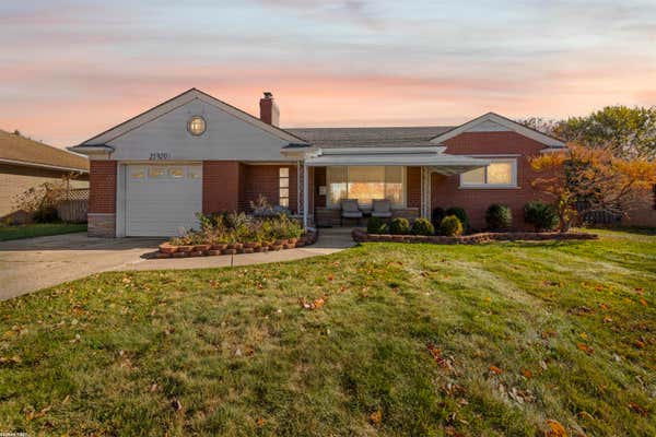 25920 LITTLE MACK AVE, SAINT CLAIR SHORES, MI 48081 | RE/MAX