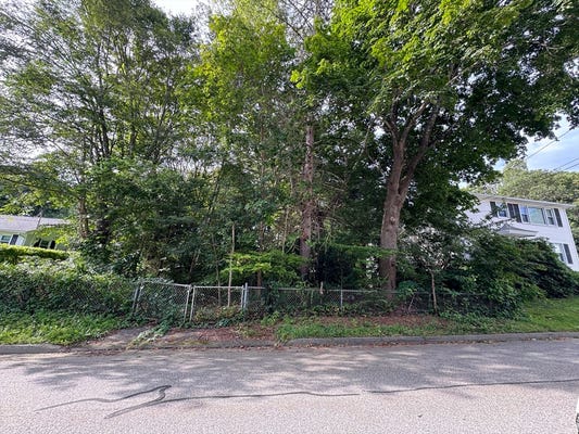 Webster, MA Homes For Sale & Real Estate | RE/MAX