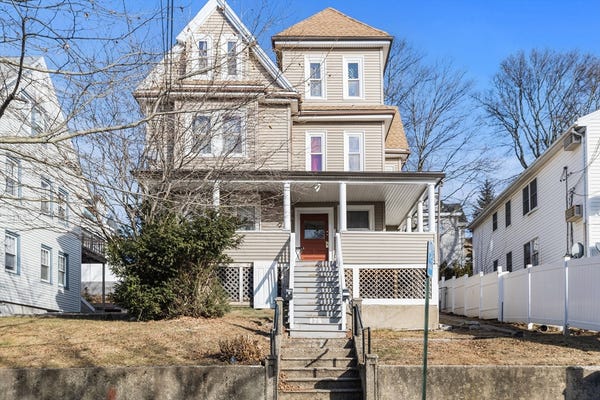 Everett, MA Homes For Sale & Real Estate | REMAX