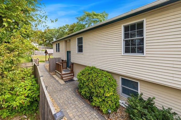 Lynn, MA Homes For Sale & Real Estate | RE/MAX