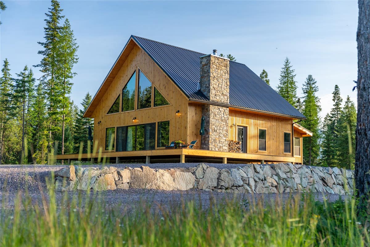 331 CHEYENNE CT, TROY, MT 59935 | RE/MAX