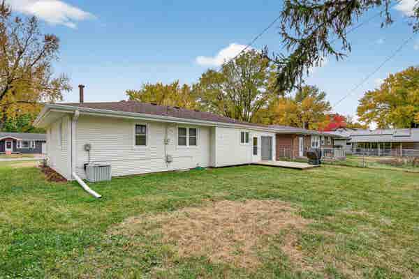 1136 4TH AVE N, CLINTON, IA 52732 | REMAX