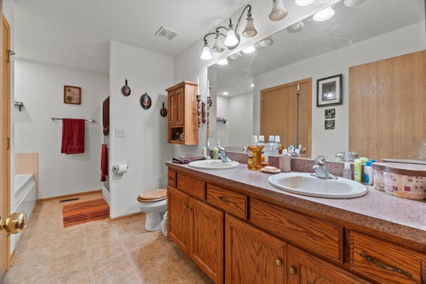 25426 BARROW RD, MANHATTAN, IL 60442 | REMAX