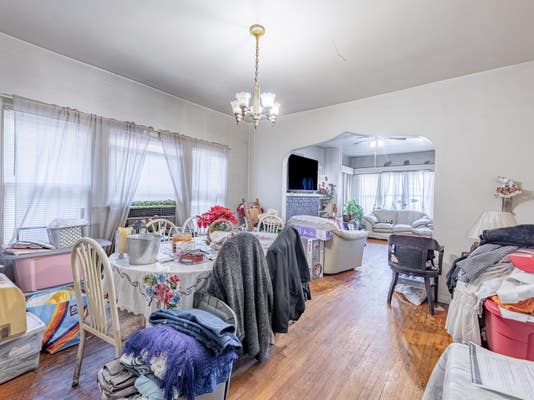 1824 S AUSTIN BLVD, CICERO, IL 60804 | RE/MAX