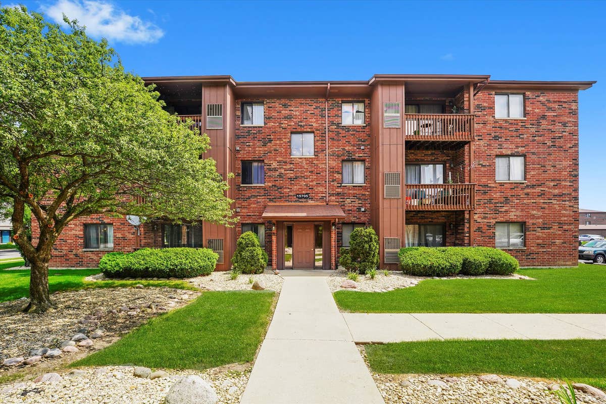 15705 PEGGY LN # 00000 | RE/MAX