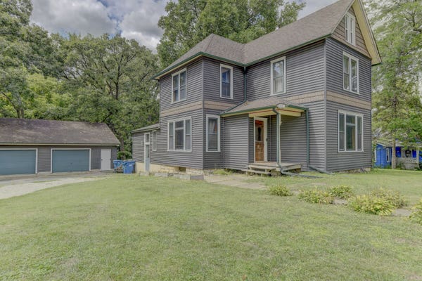 1322 BENTON ST, CRETE, IL 60417 | REMAX
