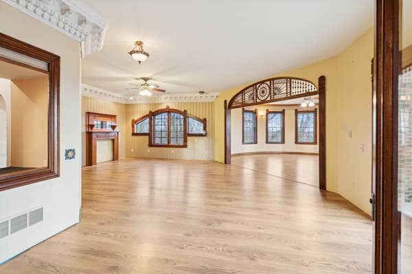 315 N 9TH ST, CLINTON, IA 52732 | REMAX