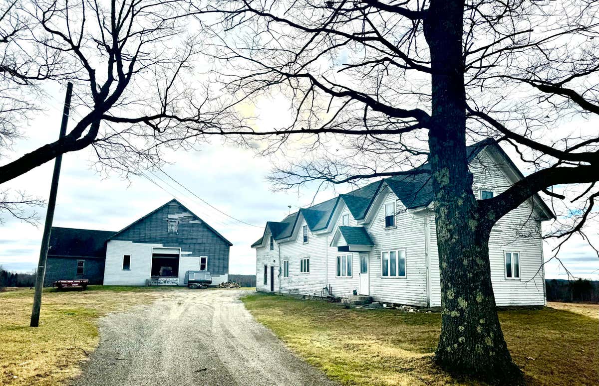 153 WOODBRIDGE CORNER RD, SHERMAN, ME 04776 Single Family Residence For ...