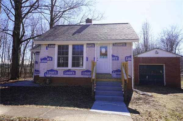 4149 ARREL RD, YOUNGSTOWN, OH 44514 | REMAX