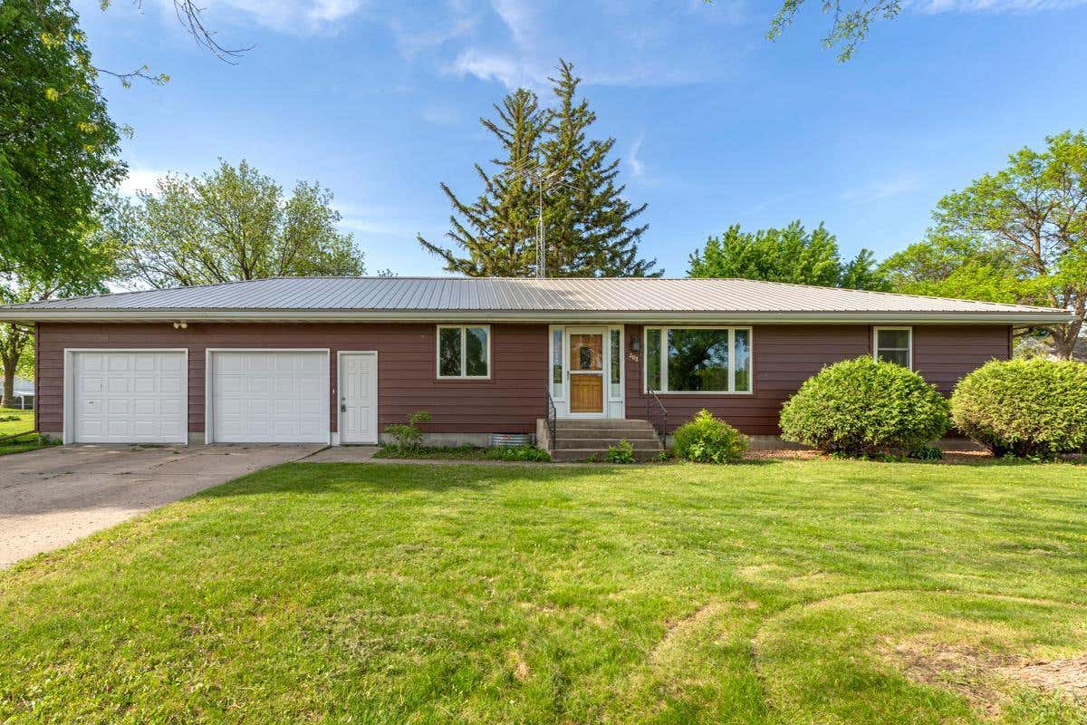 202 W 8TH ST, WINTHROP, MN 55396 | RE/MAX