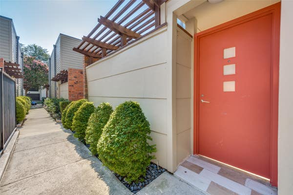 Dallas, TX Homes For Sale & Real Estate | RE/MAX