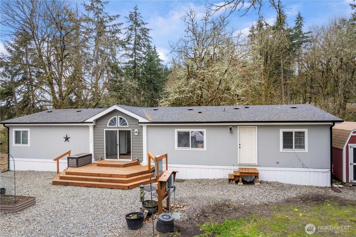 11248 MORRIS RD SE, YELM, WA 98597 Manufactured On Land For Sale | MLS ...