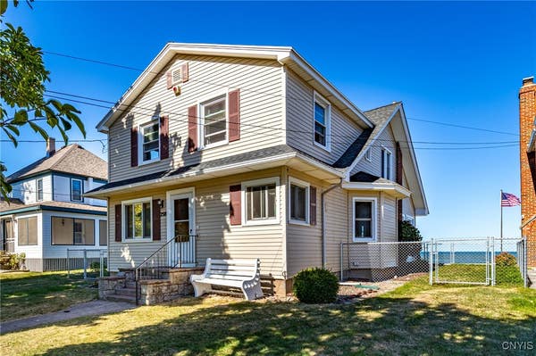 14612, Rochester, NY Homes For Sale & Real Estate | RE/MAX