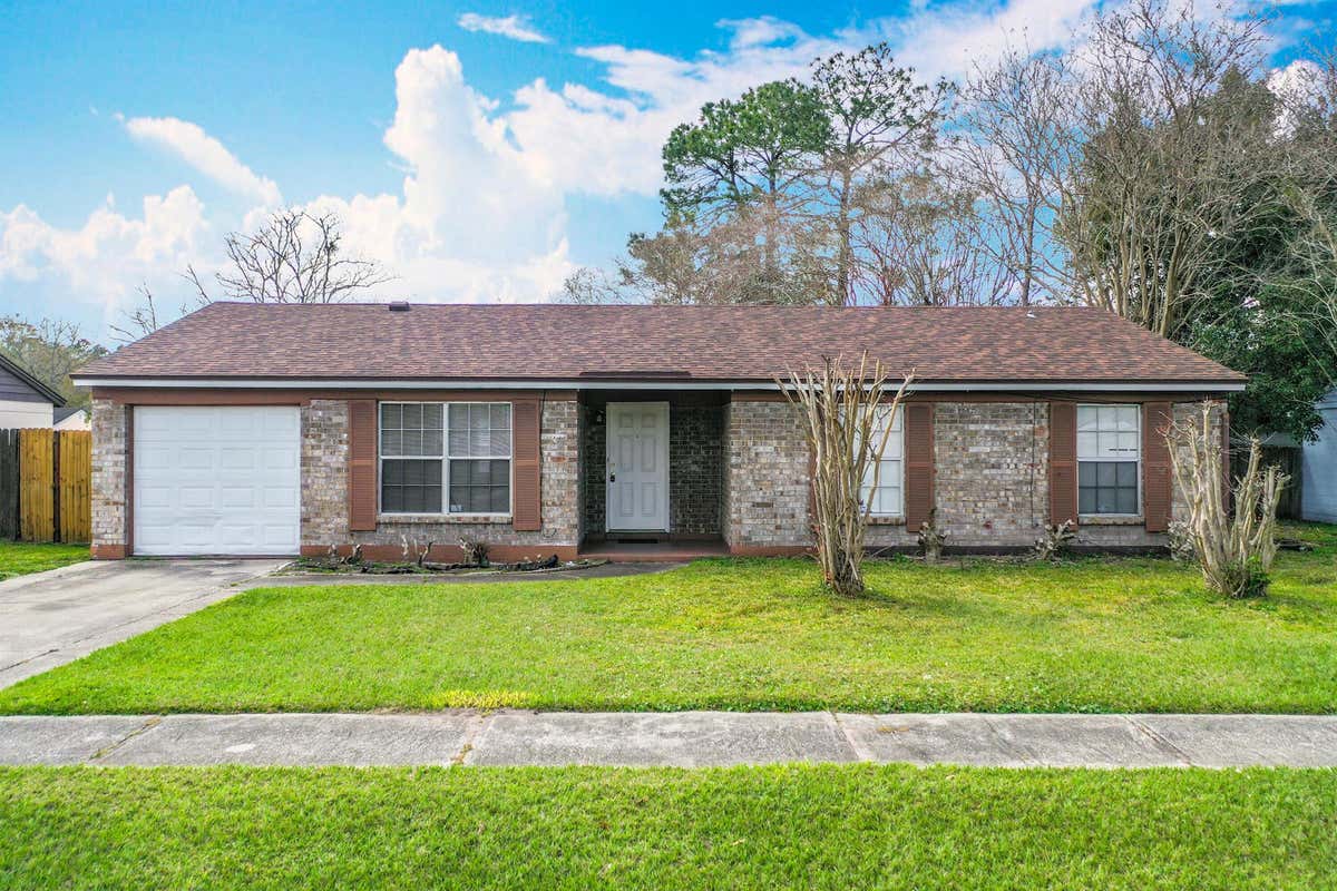 2584 SPRING LAKE RD, JACKSONVILLE, FL 32210 | RE/MAX