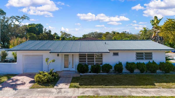 8850 NE 4TH AVE, EL PORTAL, FL 33138 | REMAX