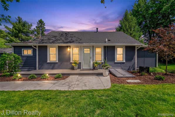 11320 EASTSIDE DR, PLYMOUTH, MI 48170 | REMAX
