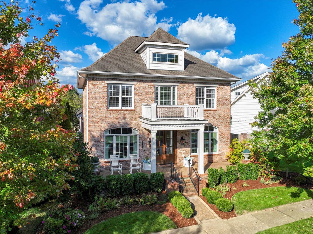 2992 AMERICUS DR, THOMPSONS STATION, TN 37179 | RE/MAX