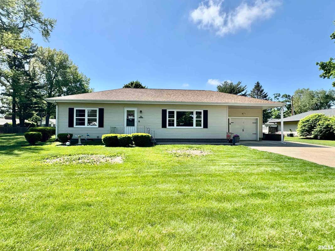 715 LAWNDALE DR, MACOMB, IL 61455 | RE/MAX