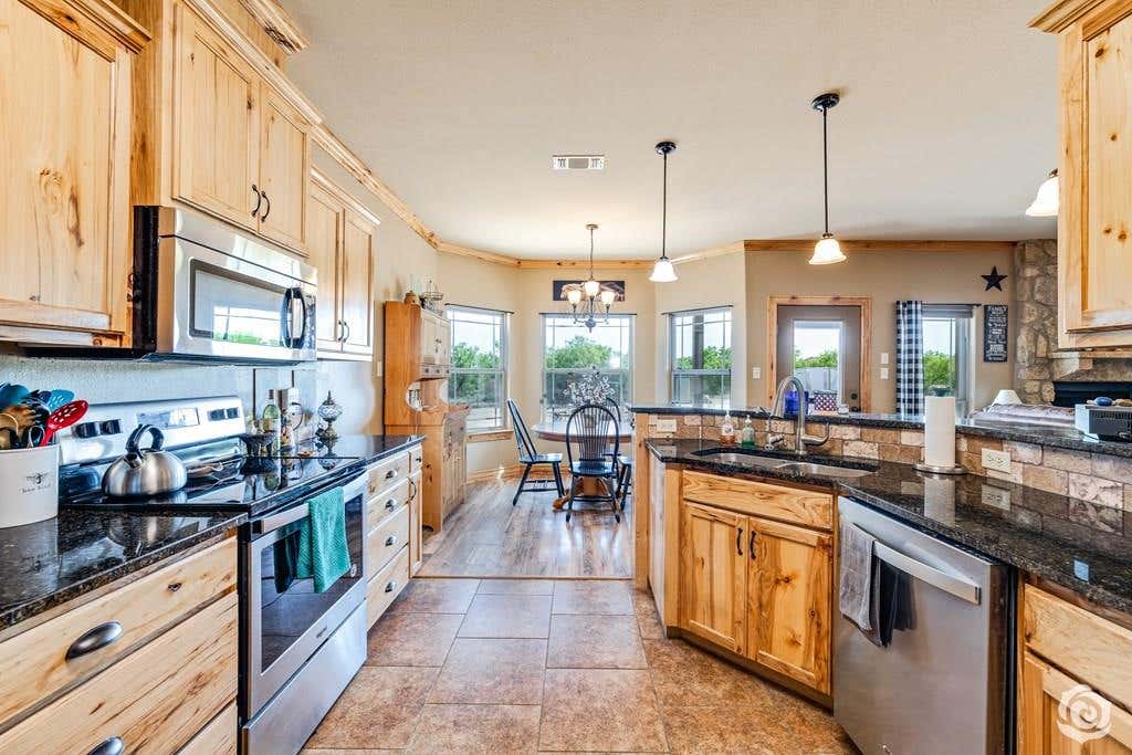 3537 BUCK RUN, SAN ANGELO, TX 76901 Single Family Residence For Sale ...