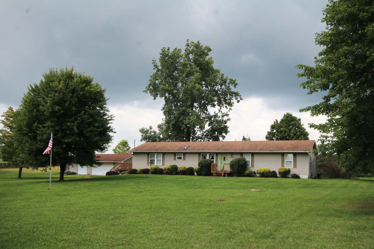 14523 E V AVE, FULTON, MI 49052 Single Family Residence For Sale | MLS ...