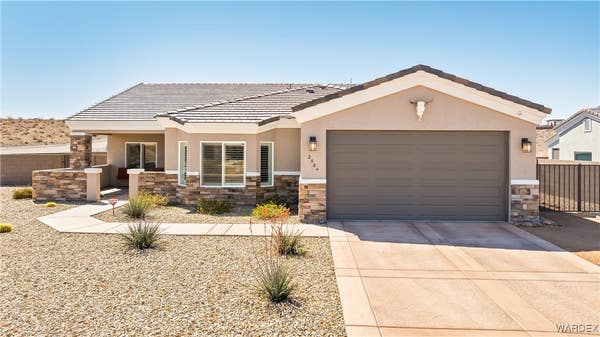 2584 CLIMBING ROCK LN, BULLHEAD CITY, AZ 86442 | RE/MAX