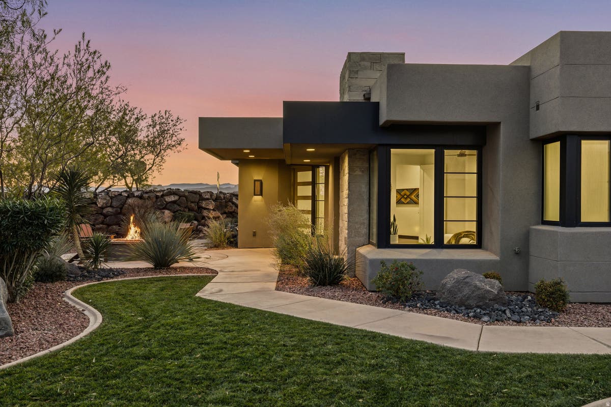 1355 E SNOW CANYON PKWY UNIT 1, IVINS, UT 84738 | RE/MAX