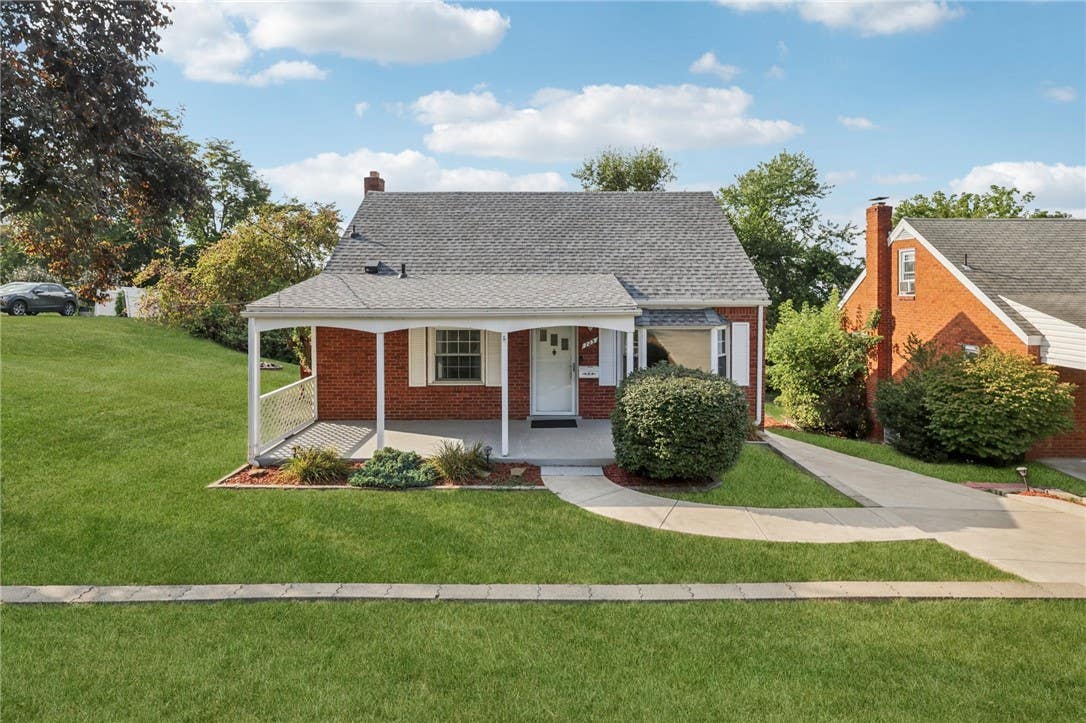 723 ELWELL AVE, WEST MIFFLIN, PA 15122 | RE/MAX