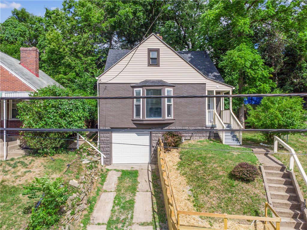 2149 VILLAGE DR, PITTSBURGH, PA 15221 Single Family Residence For Sale ...